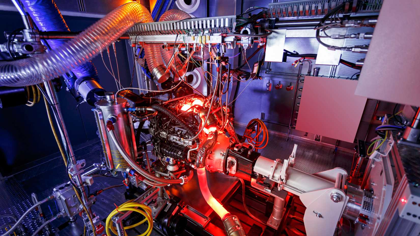 Future Engines: New Mercedes V8 - What We Know, And What Mercedes Is Saying