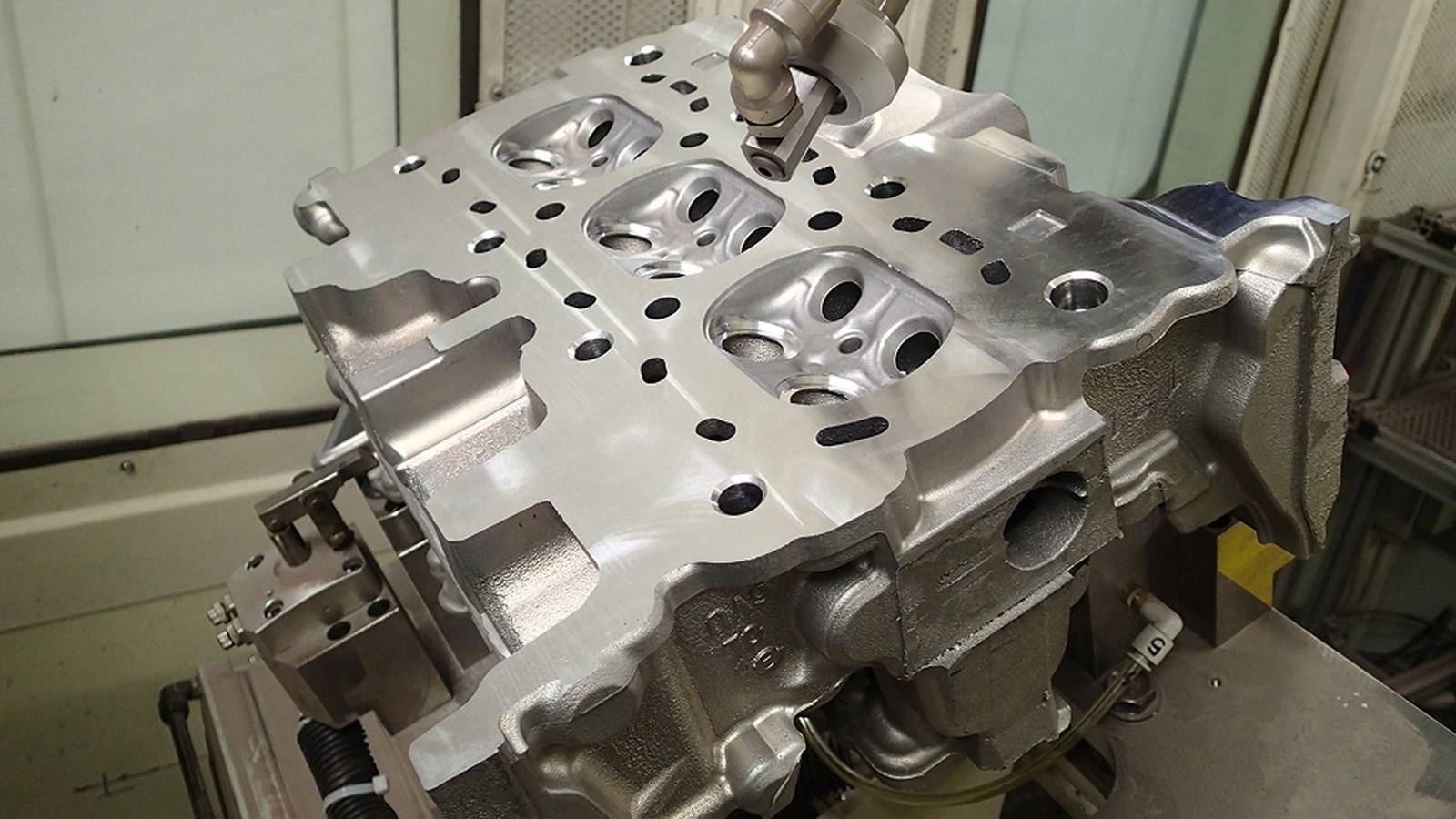 Video: Nissan Just Reinvented One of The Most Basic Engine Components