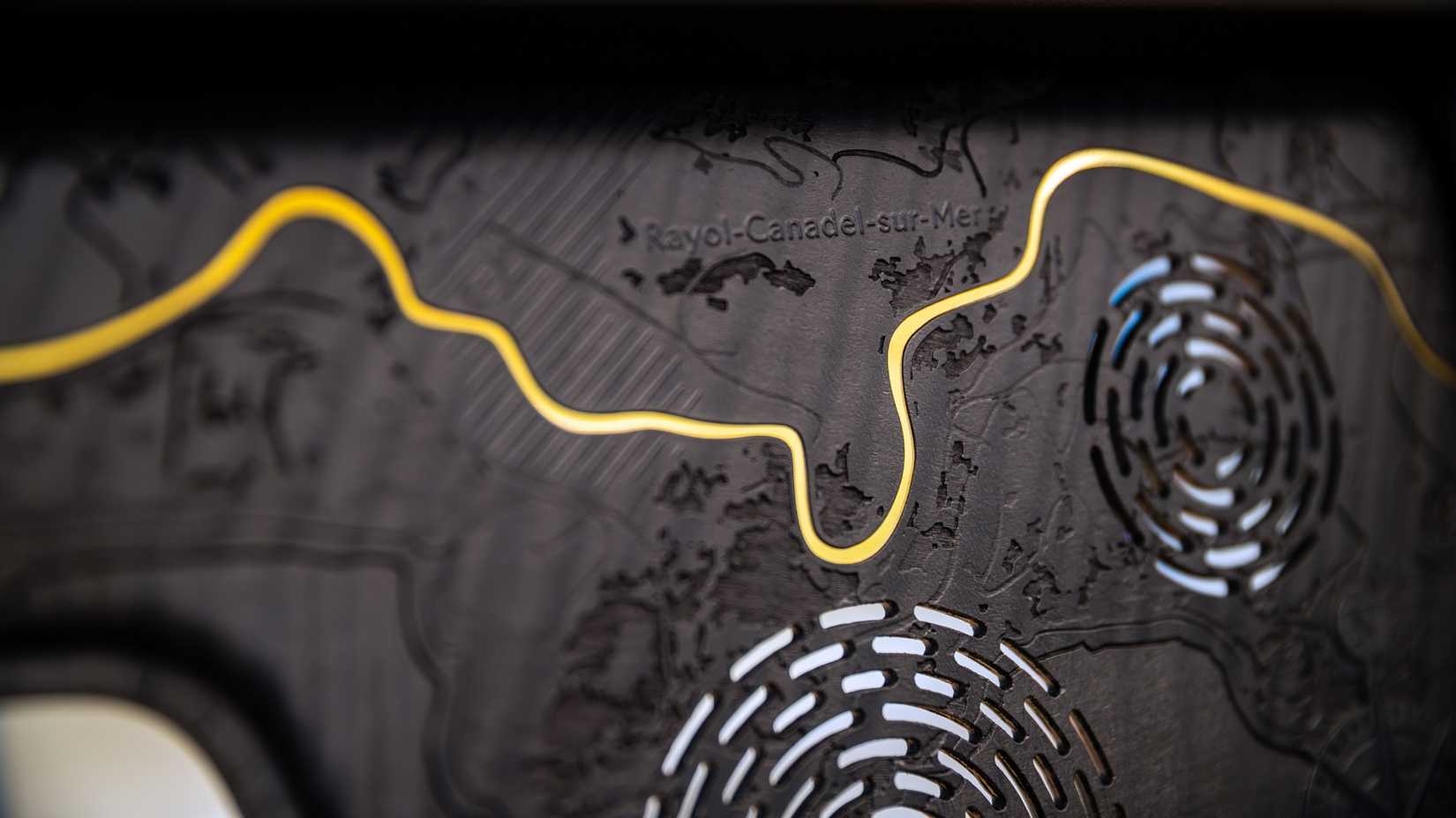 Rolls-Royce Reveals Most Intricate Woodwork Interior In Its History