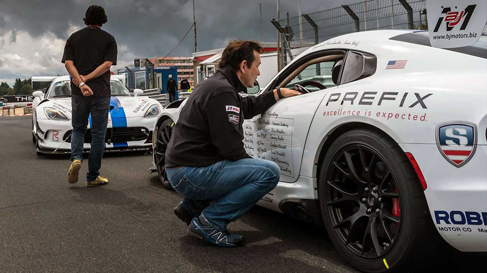 The Dodge Viper Was The Fastest American Car Around The Nürburgring ...