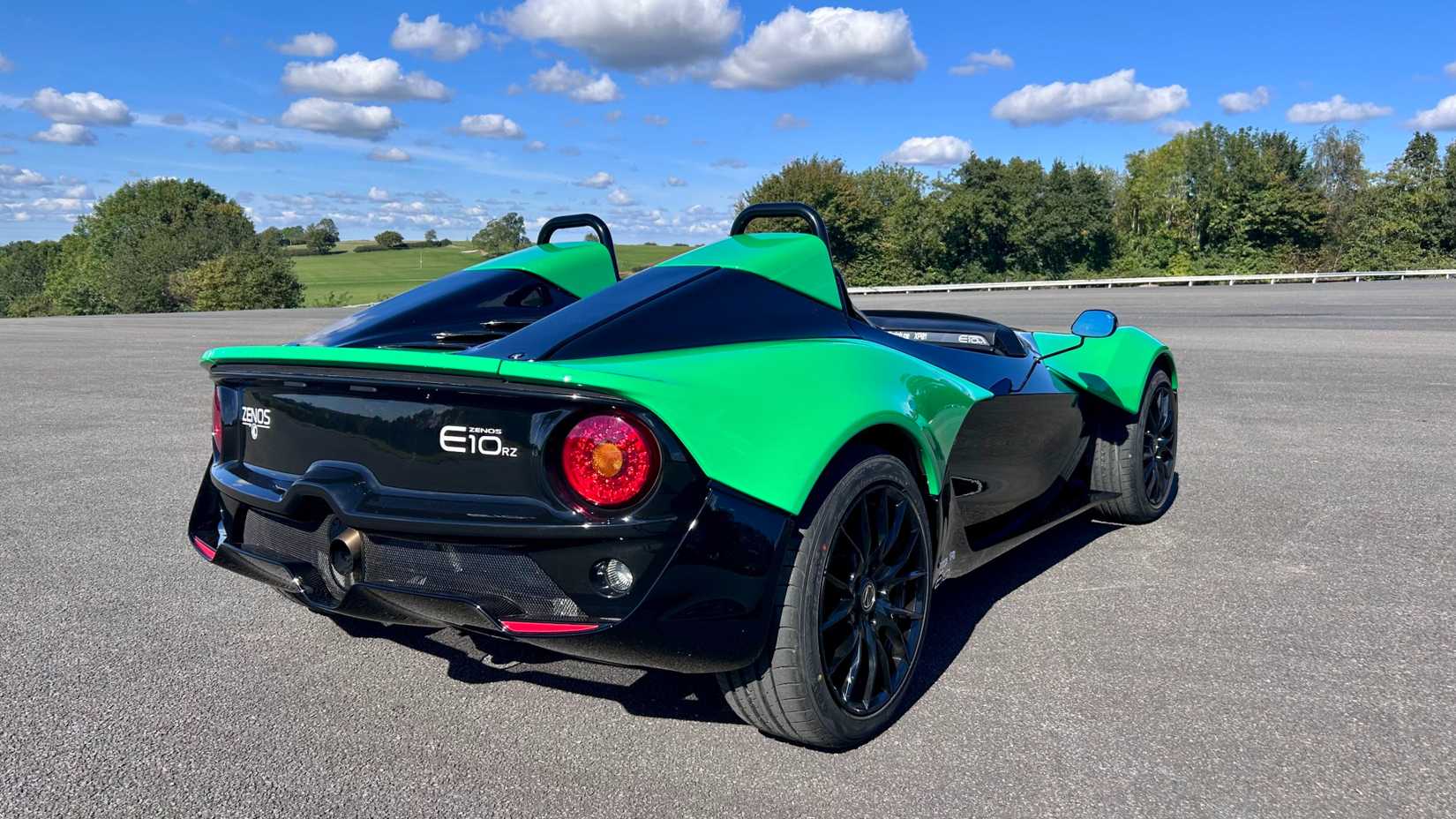 UK-Based Zenos Cars Makes Surprise Return With Upgraded E10 Sports Car