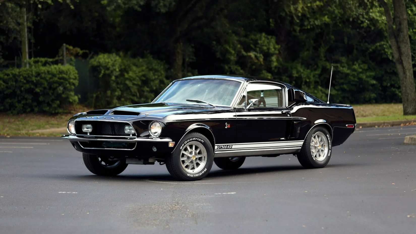 Shelby's Ford Mustang GT500 King Of The Road Was A Monster Muscle Car ...