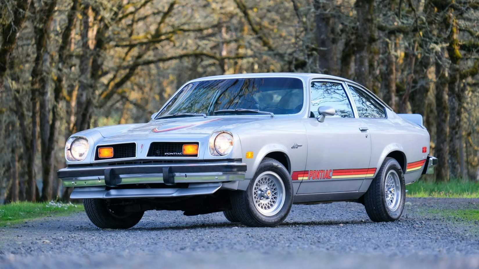 The 1975 Pontiac Astre Li'L Wide Track Was An Unsuccessful Attempt ...