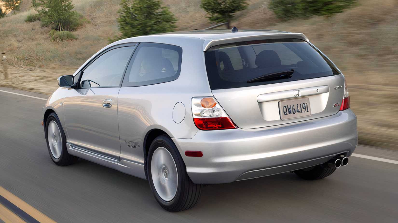 The 2002-2005 Honda Civic Si That Ushered In A New Hot Hatch Golden Age