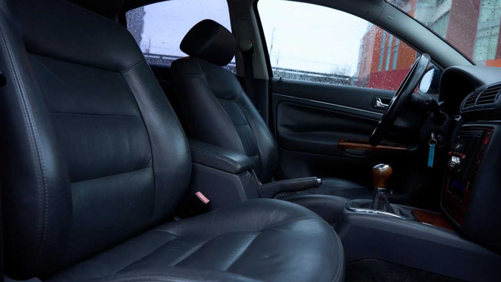 Volkswagen Passat W8: The Failed Luxury Experiment