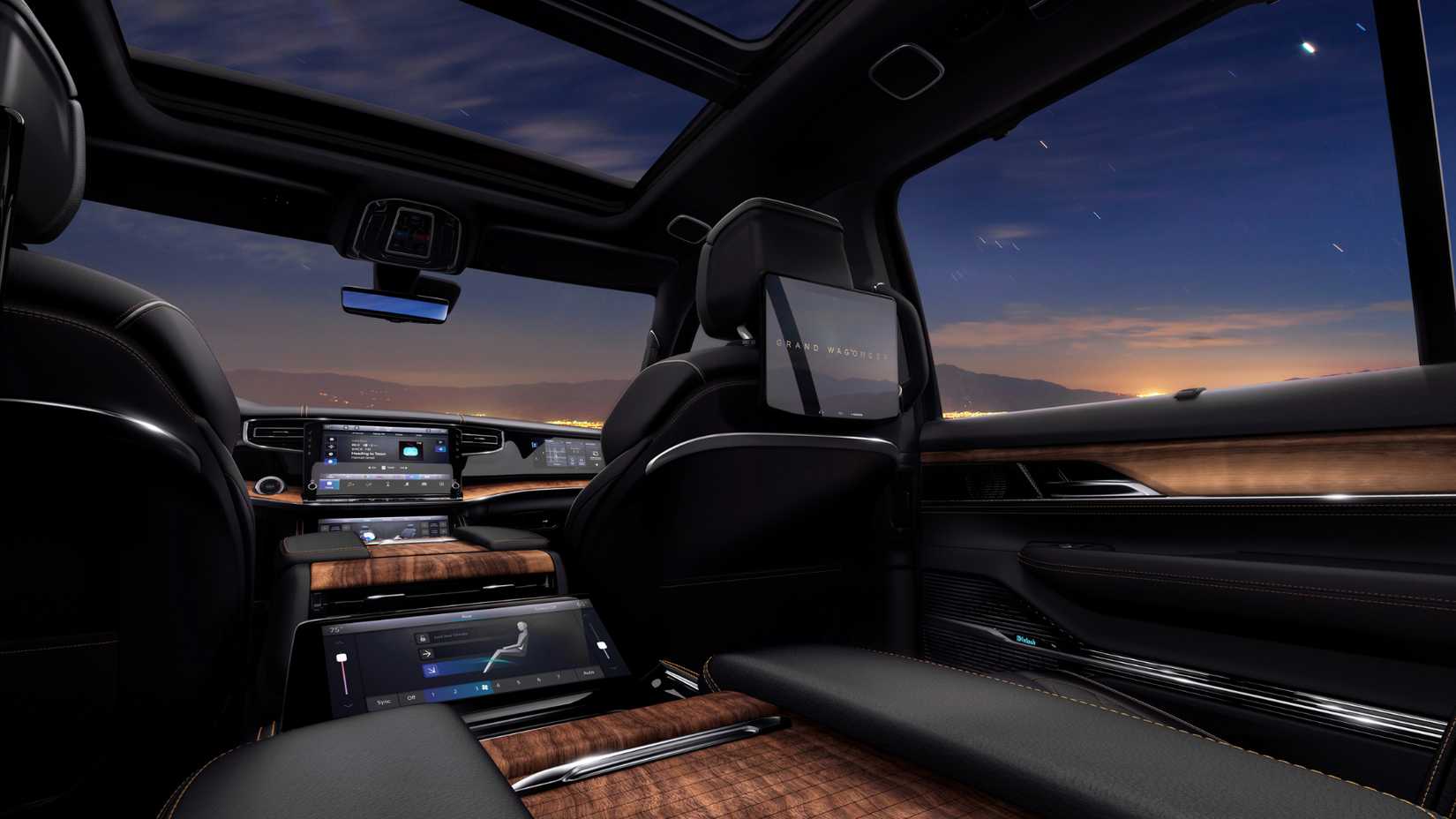 2026 Jeep Grand Wagoneer Debuts: New Face, New Brand, New Electric ...