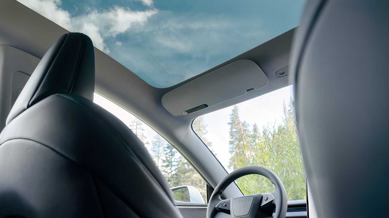 Tesla Model 3 Standard: The Last Car in America With Manually ...