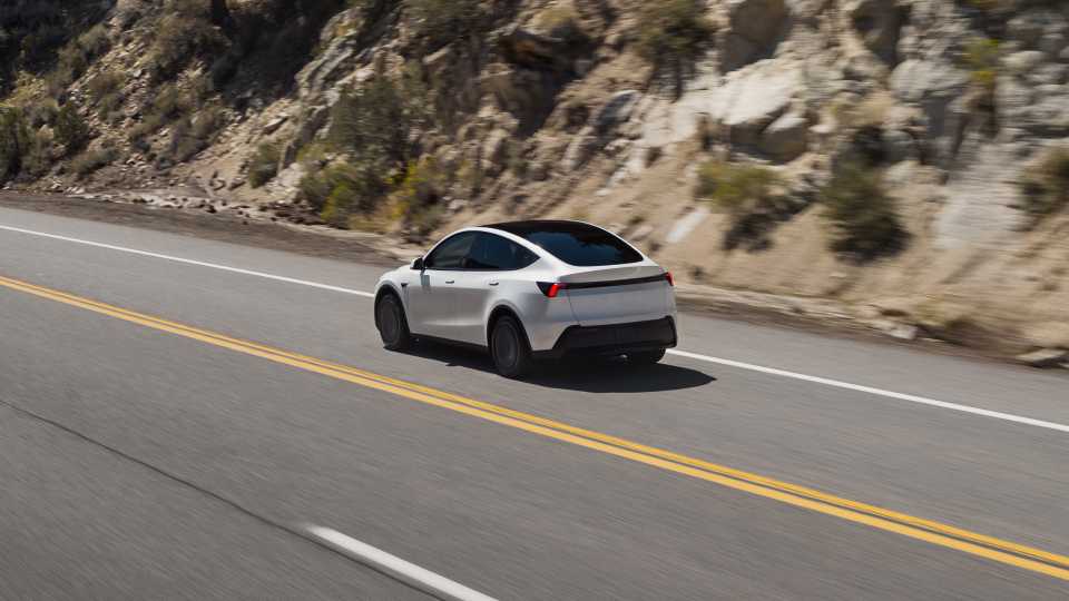 2026 Tesla Model Y Pricing, Photos & Specs