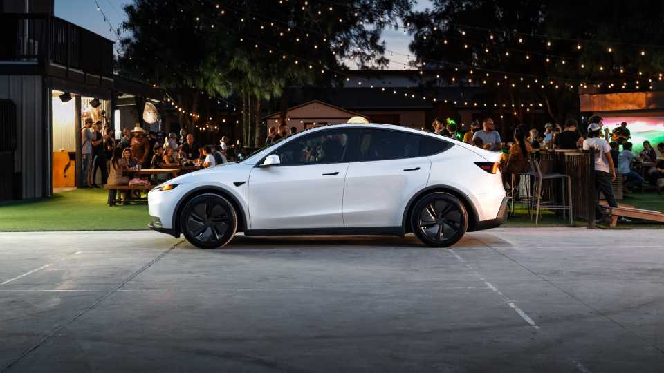 2026 Tesla Model Y Pricing, Photos & Specs