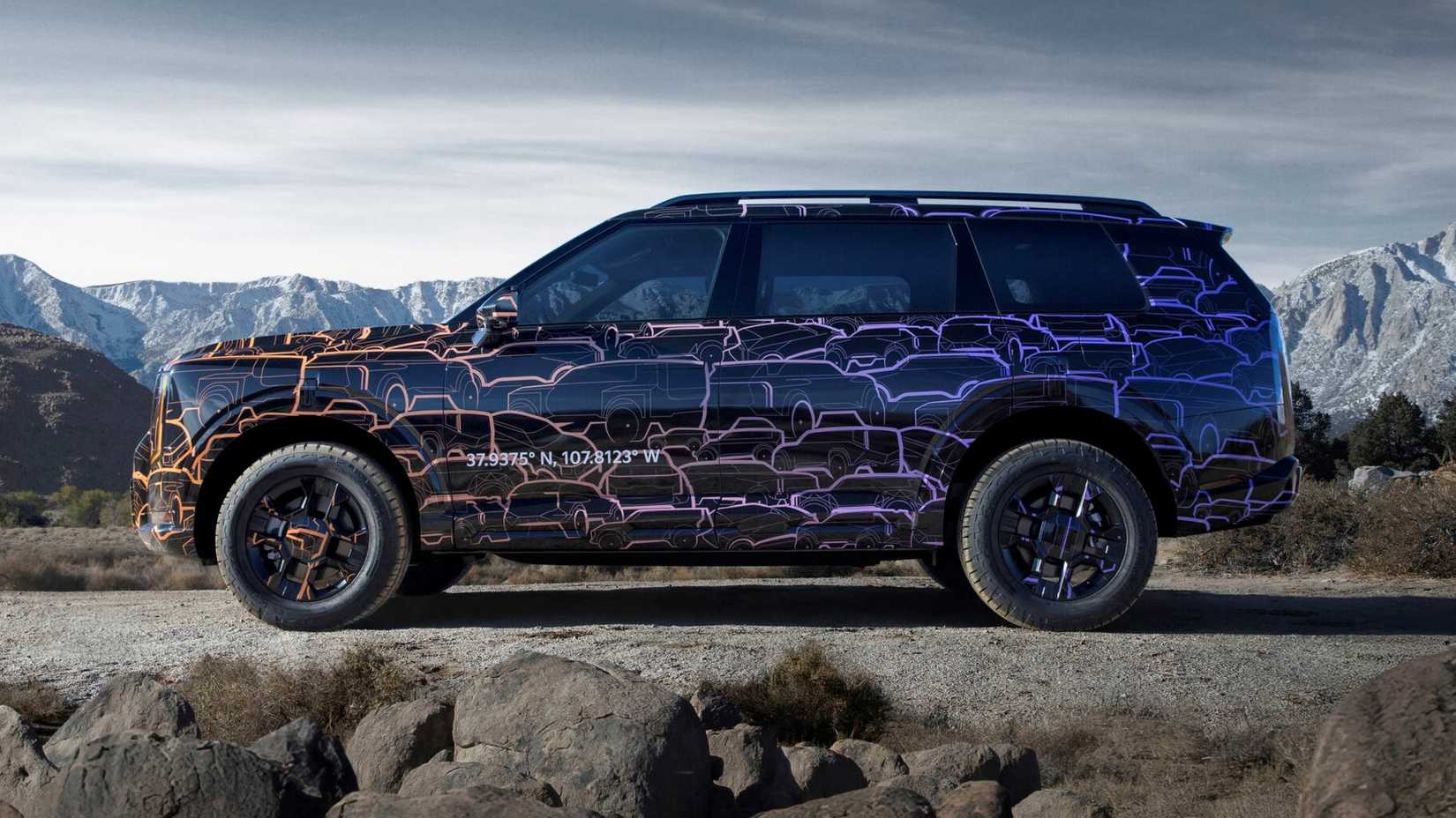 Kia Teases Next-Gen Telluride In X-Pro Trim Ahead Of November Debut