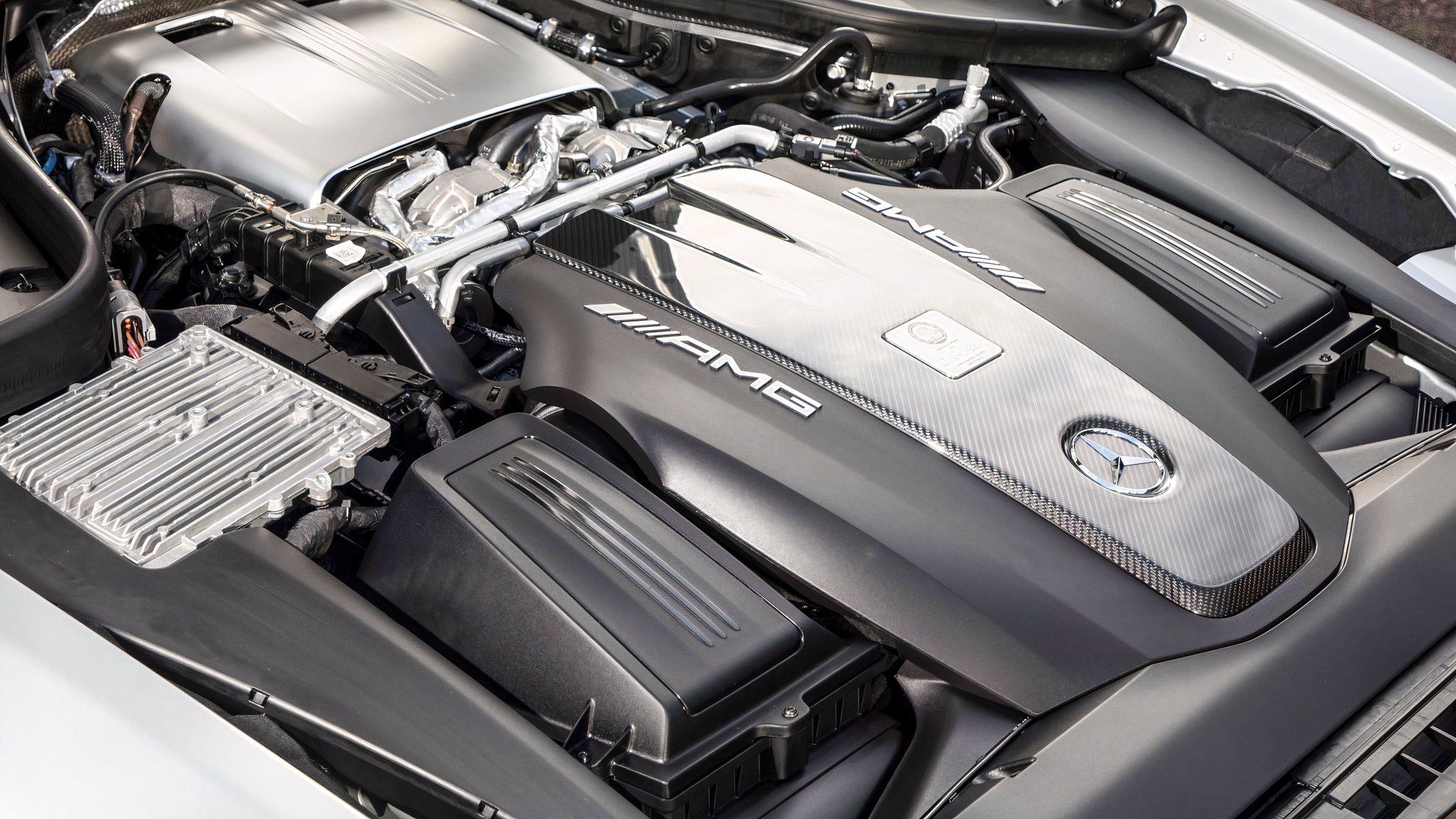 BMW's Hot Vee Engine: The Groundbreaking Design That Revolutionized ...