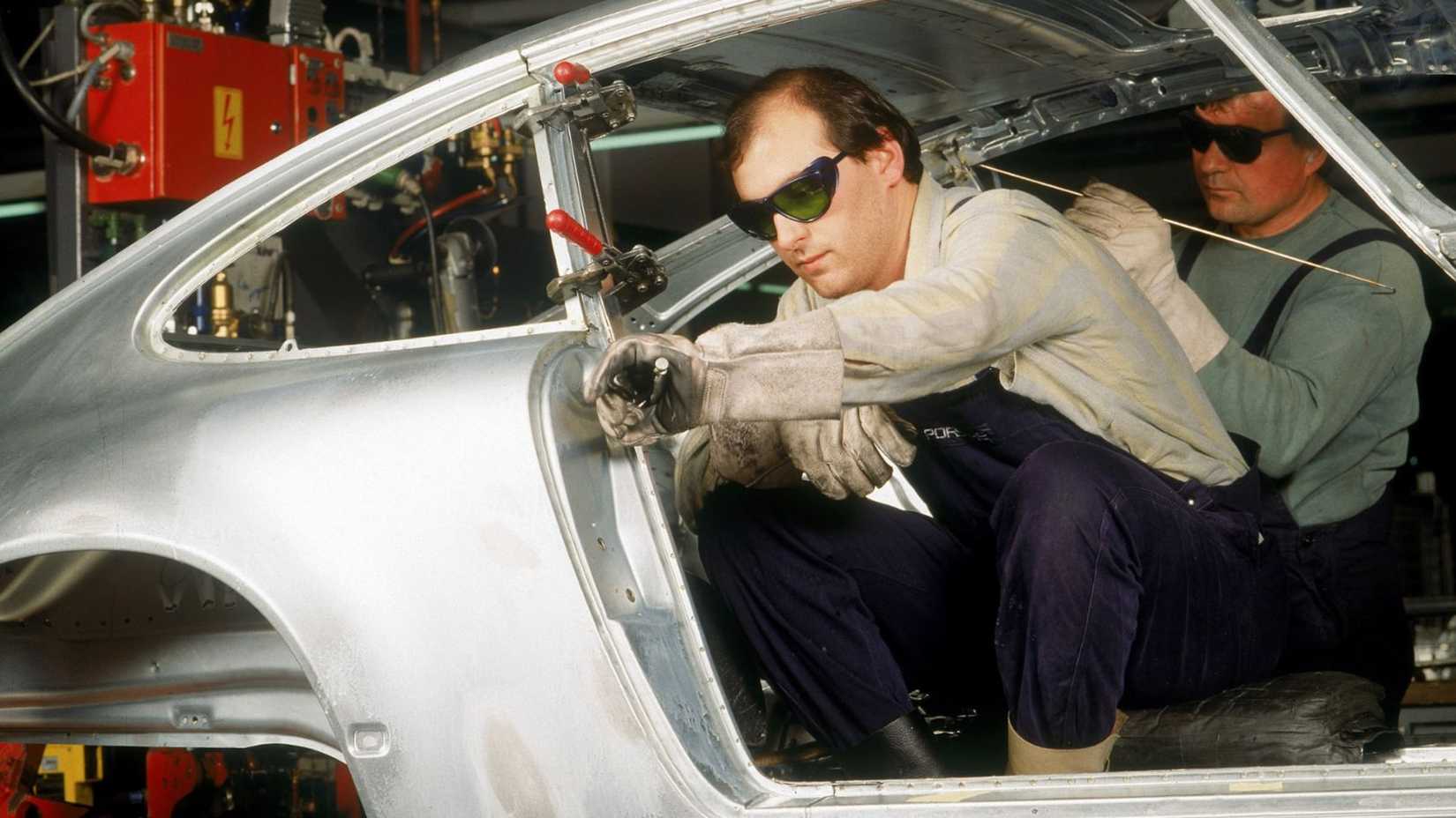 Without Toyota's Help The Porsche Carrera GT Would Not Exist