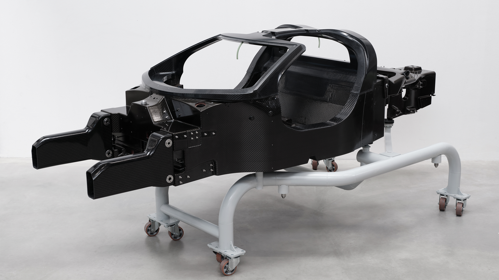 Racecar Company Capricorn Launches New Hypercar With 900 HP And A Manual