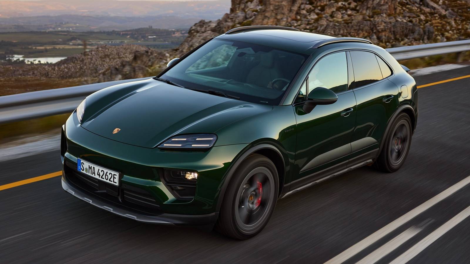 Porsche Macan Competitors You Must See Going Into 2026