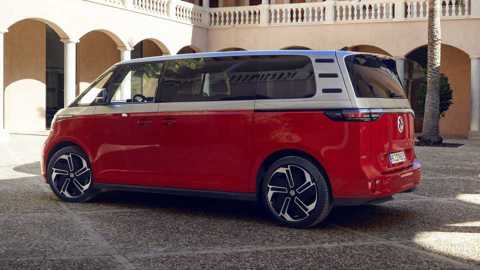 2025 Volkswagen ID. Buzz Pricing, Photos & Specs