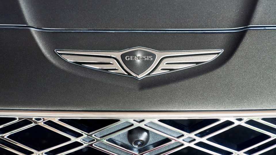 2025 Genesis GV80 Pricing, Photos & Specs