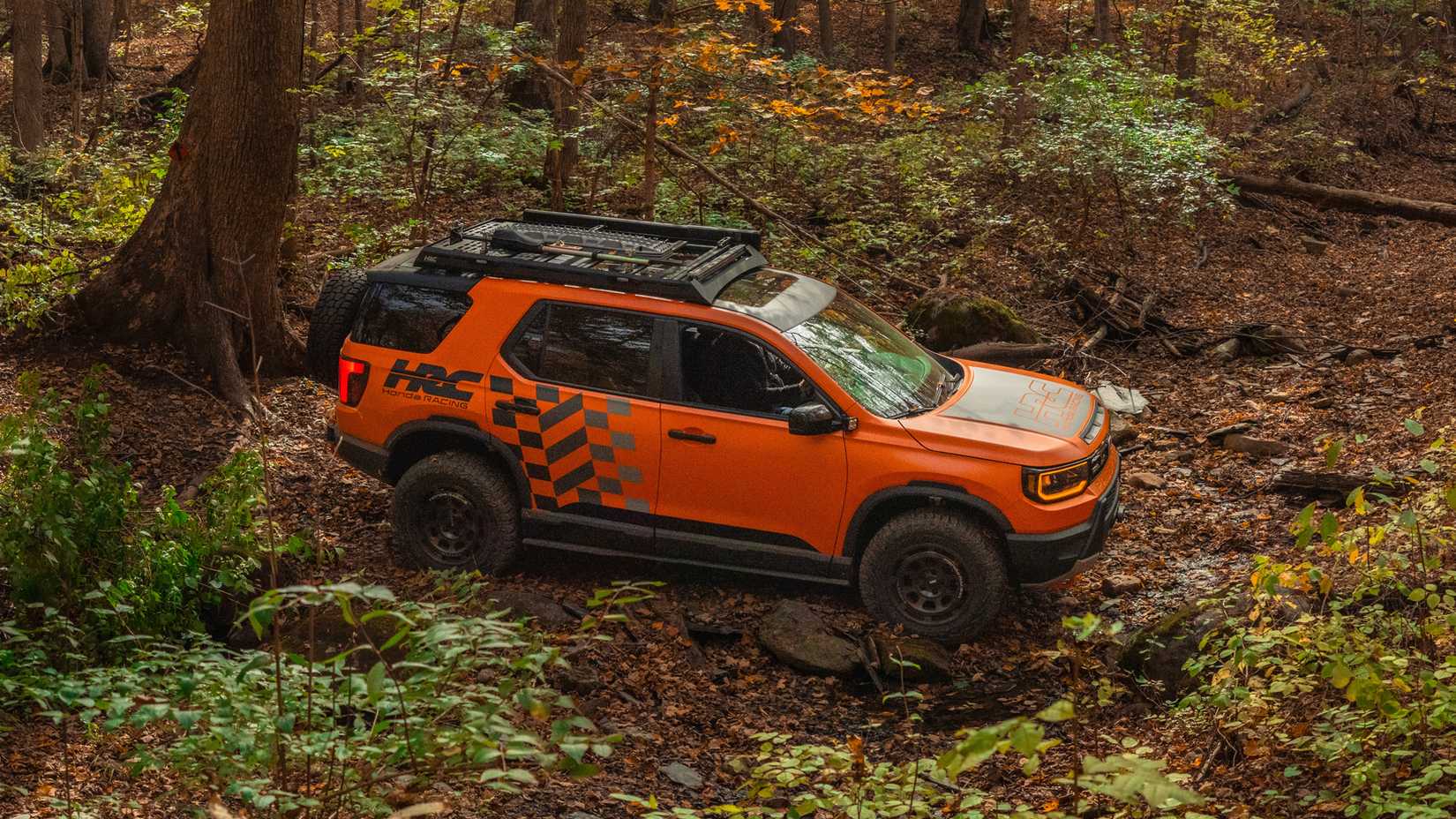 Honda Brings Upgraded Passport TrailSport, Civic Type R Rally Car To SEMA