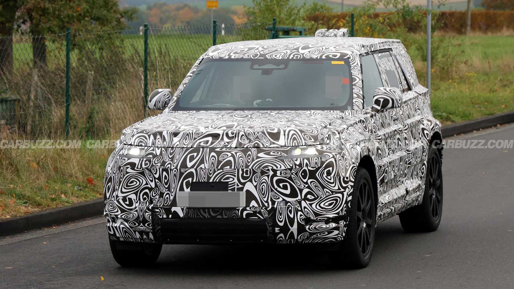 The Range Rover Evoque May Go Electric And Hybrid In 2027