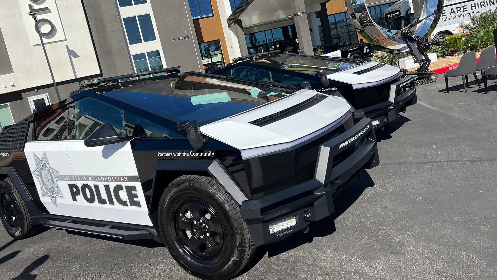 Las Vegas PD Get 10 Tesla Cybertrucks Ready For Police Duty