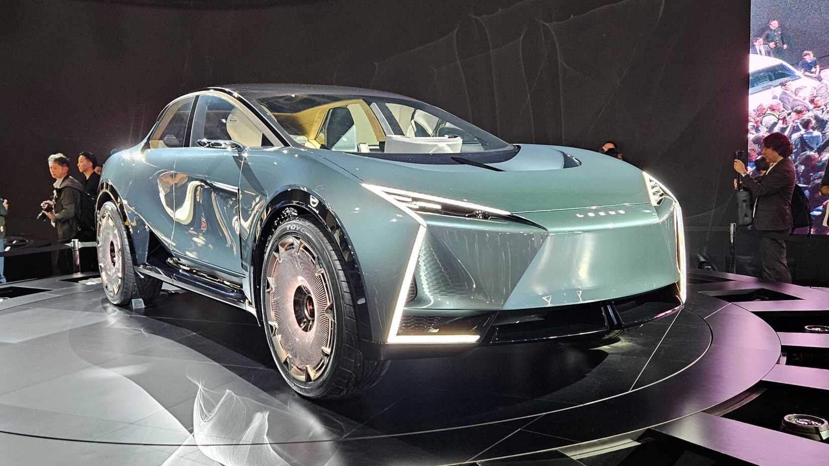 Toyota's Fancy New Century Brand Isn't Causing A Shakeup At Lexus