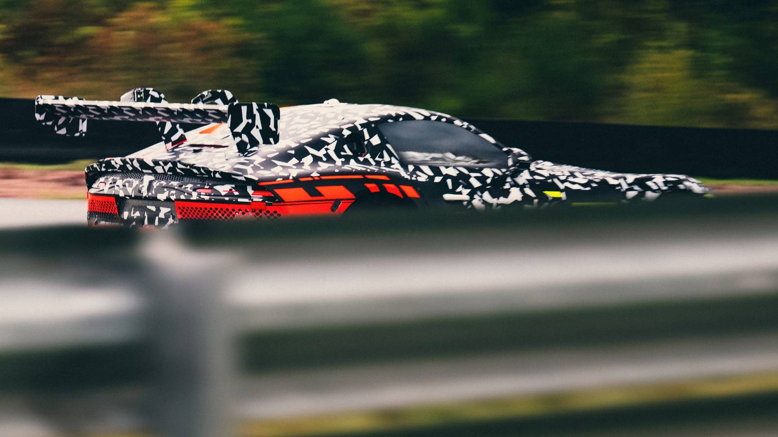 Mercedes-AMG GT Track Sport Concept Looks Ready To Battle The Porsche ...