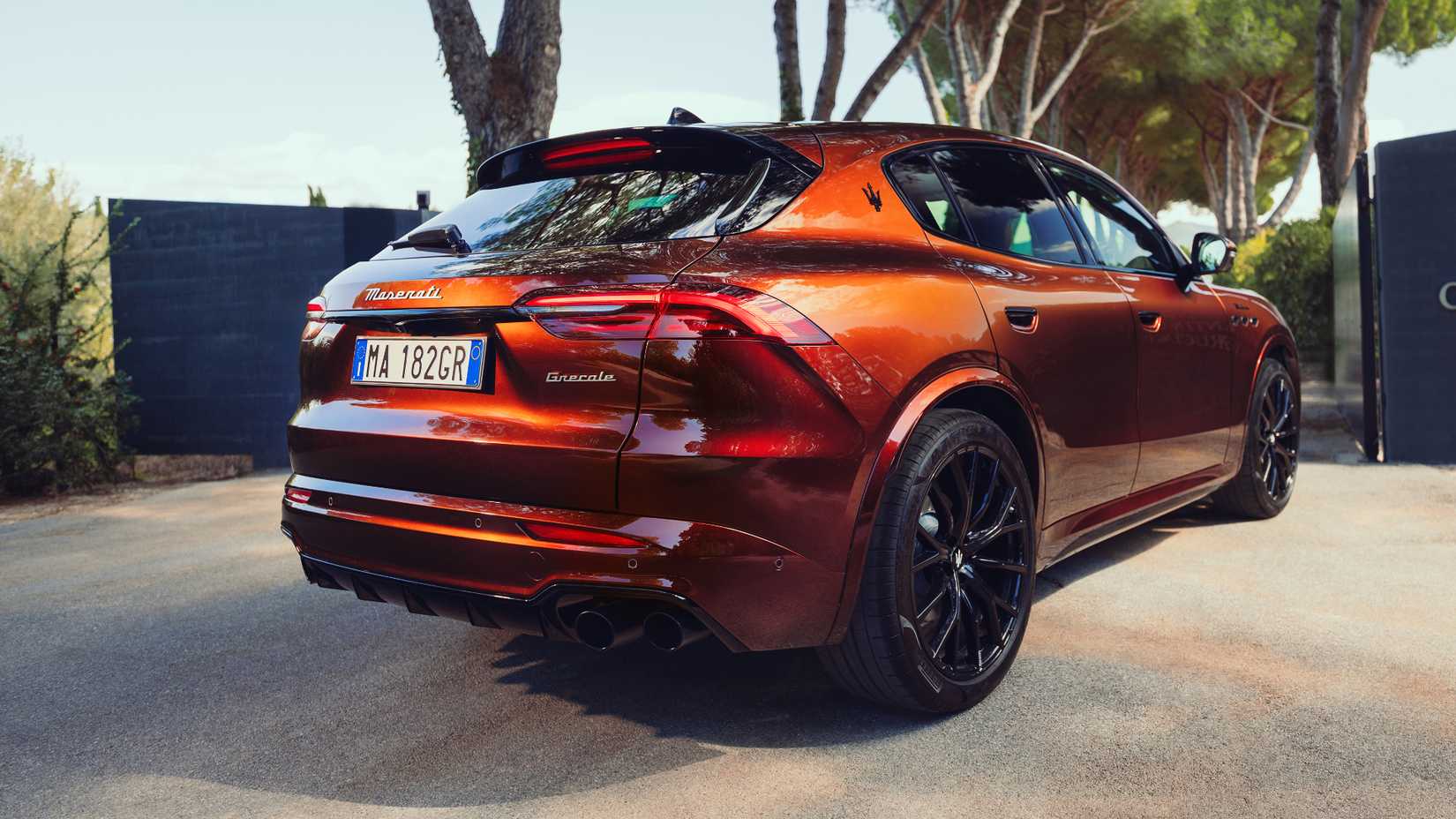 Maserati Grecale One-Off Gets An Eye-Popping Paint Job