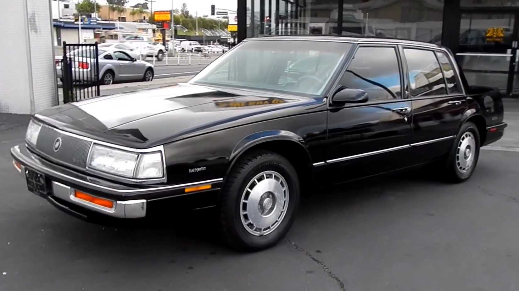 Buick Electra T-Type: Luxury Sedan with Sporty Flair (1985-1990)