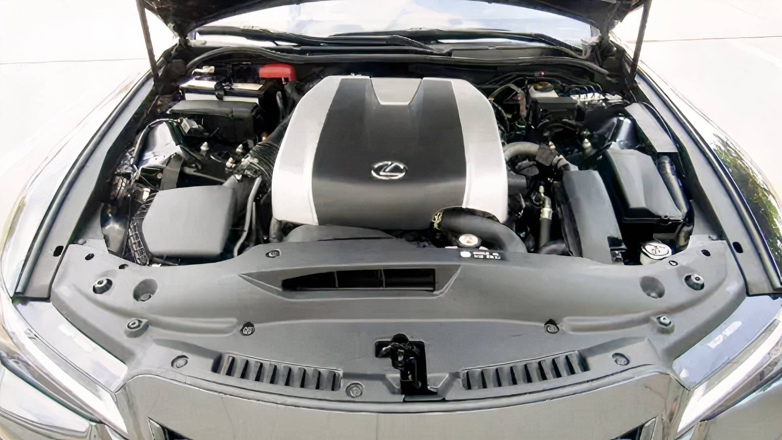 The 3 Most Powerful Naturally Aspirated V6 Engines Left In 2025