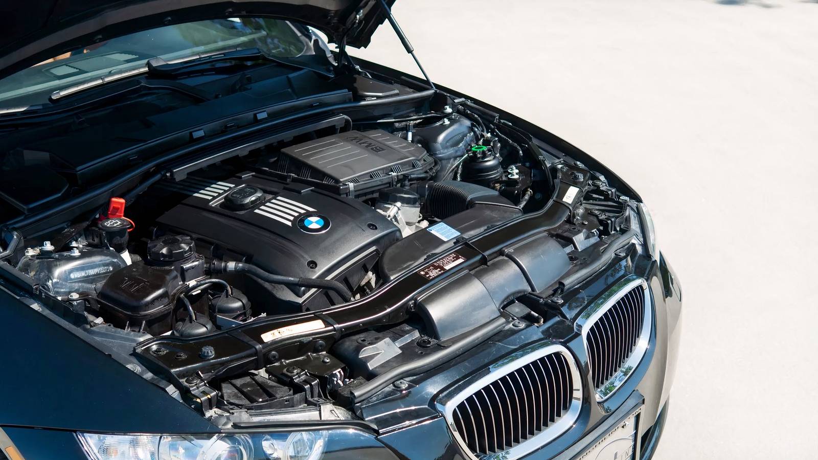 The E90 335i Debuted BMW's First Twin-Turbo Engine Almost 20 Years Ago Now