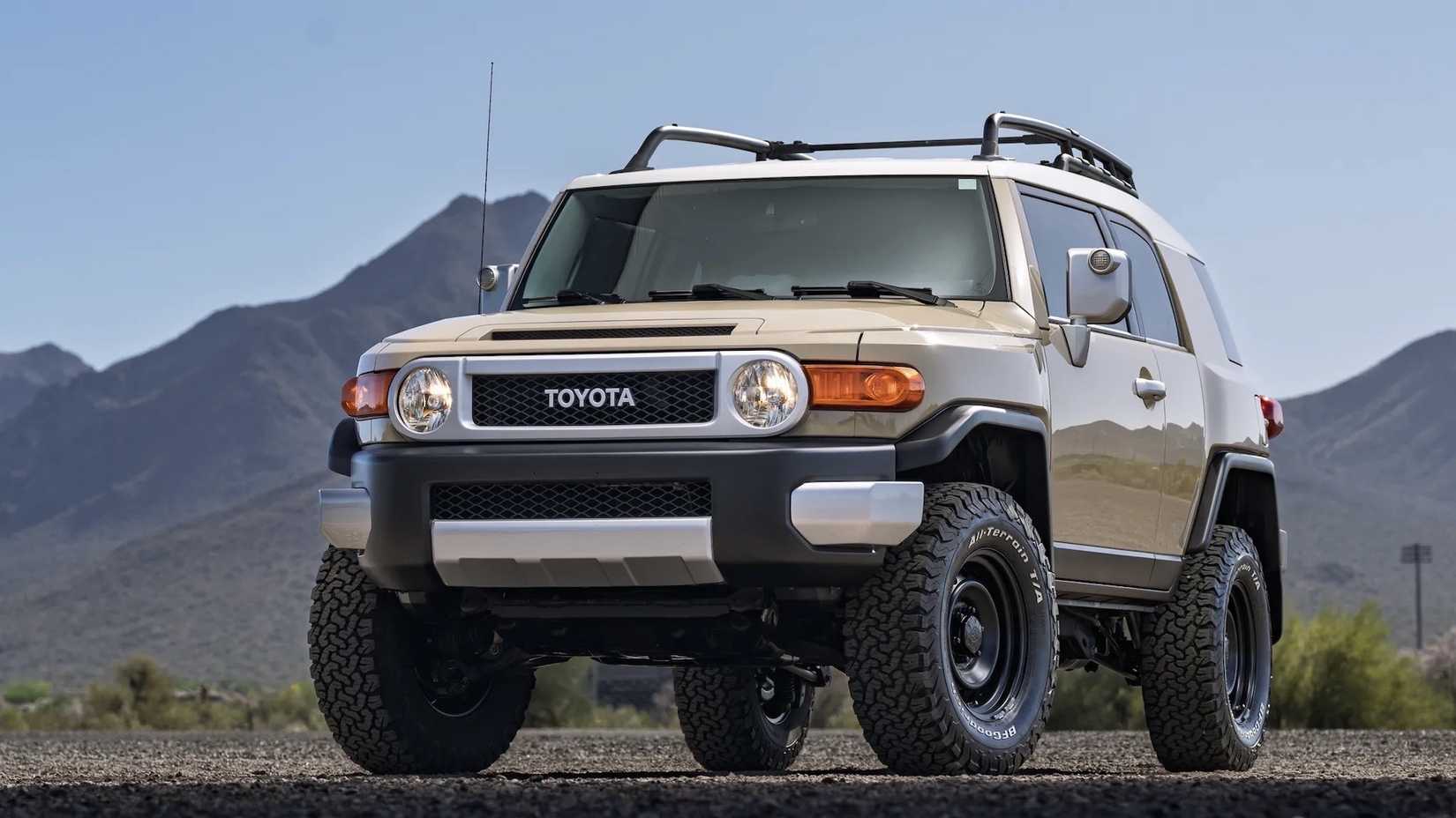 10 Biggest Differences Between The Old And New Toyota FJ Cruiser