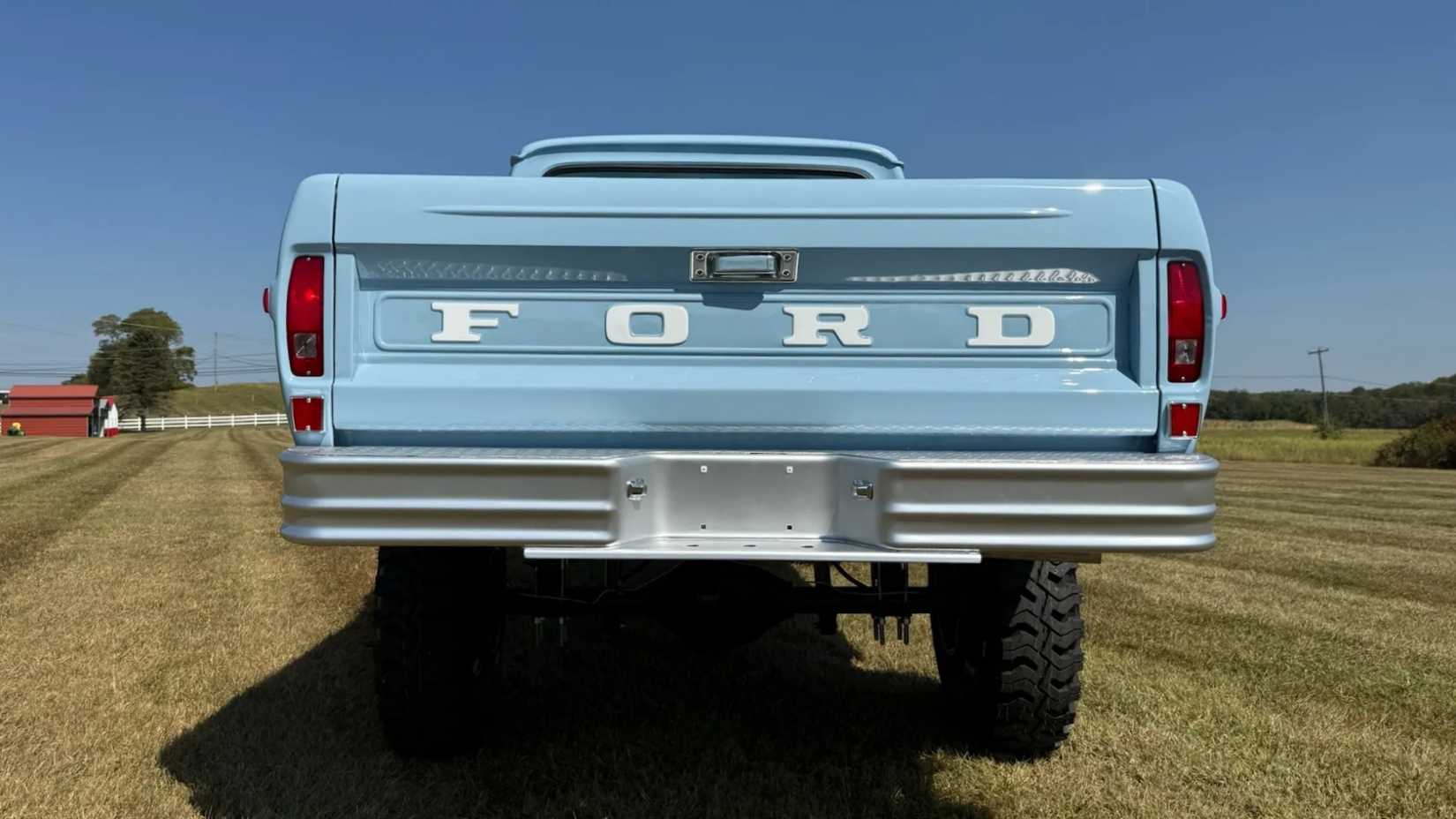 Restored 1970 Ford F-250 4x4 Fetches Supercar Money At Auction