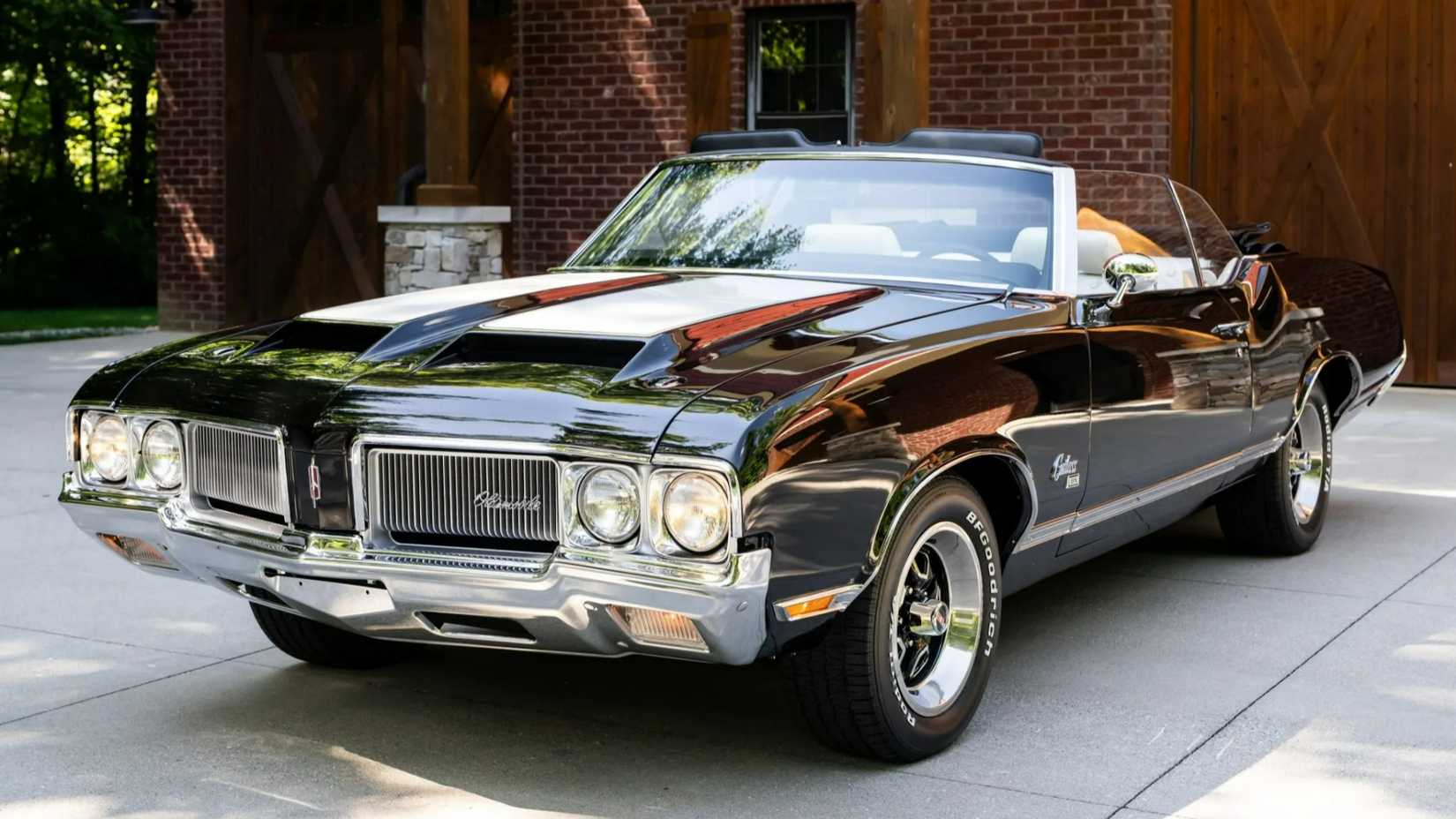 Oldsmobile Cutlass SX: The High-Performance Sleeper Built for Just Two Years