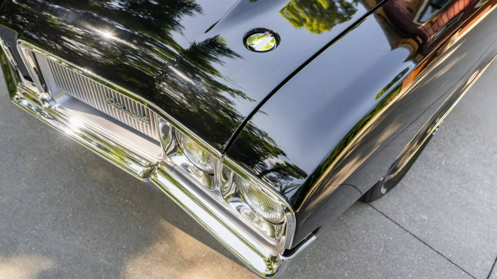 Oldsmobile Cutlass SX: The High-Performance Sleeper Built for Just Two Years