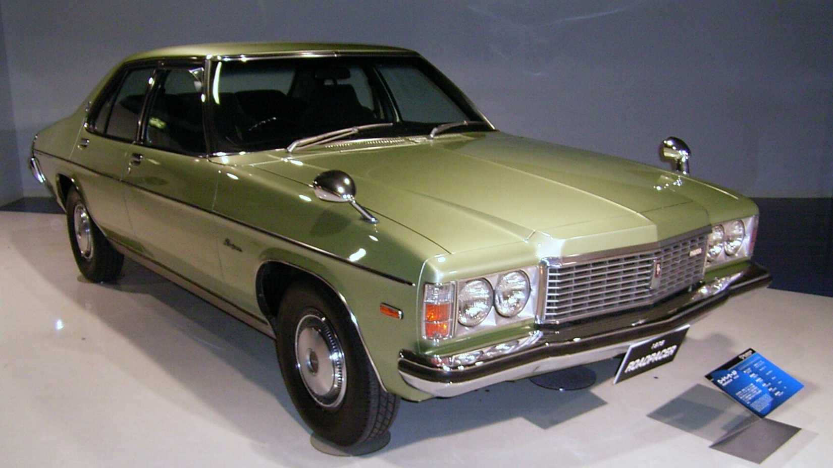 The Mazda Roadpacer Was A Wankel-Powered Luxury Sedan
