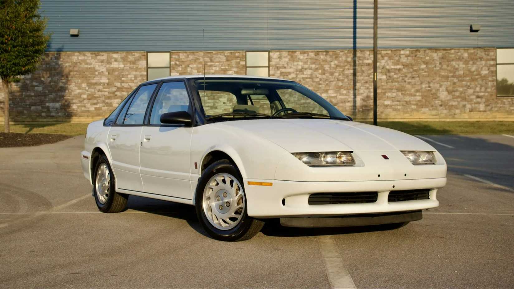 Saturn S Series: The Plastic Car That Fought Imports in the 90s