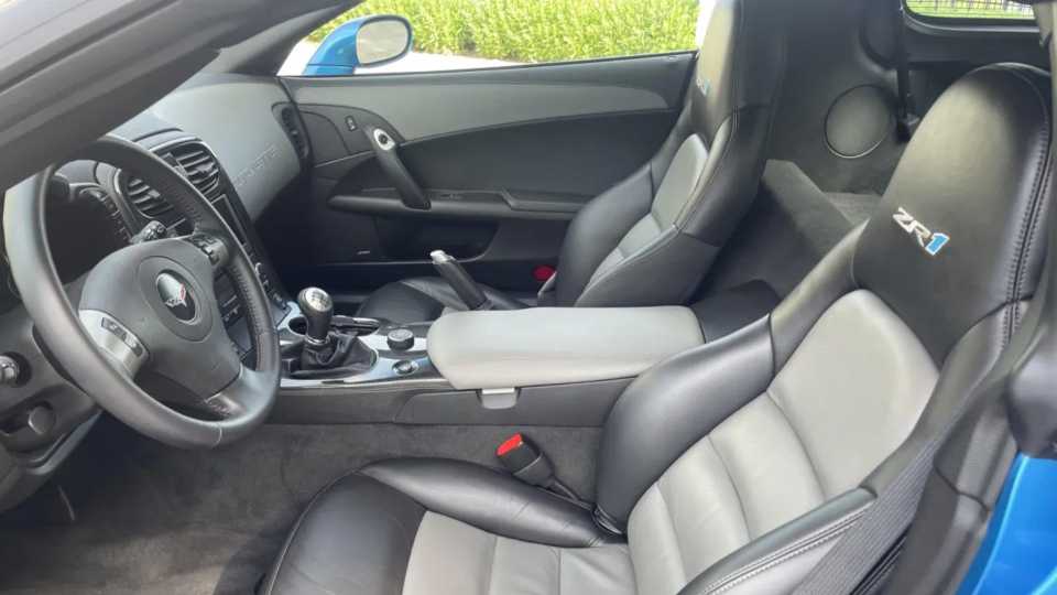 2009 Chevrolet Corvette ZR1 Coupe Pricing, Photos & Specs