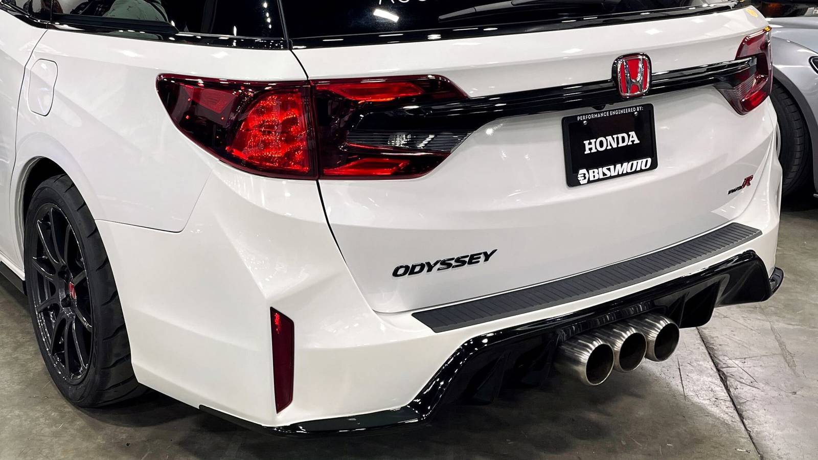 Honda Odyssey Type R SEMA Build Has 550 Horsepower And A Manual ...