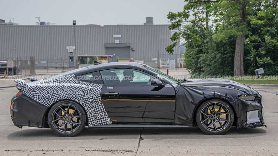 2027 Ford Mustang Shelby GT500 Spy Shots Reveal Muscle Car Details