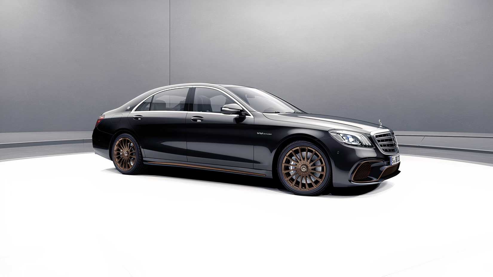 The Last Rear-Wheel Drive AMG With A V12 Engine
