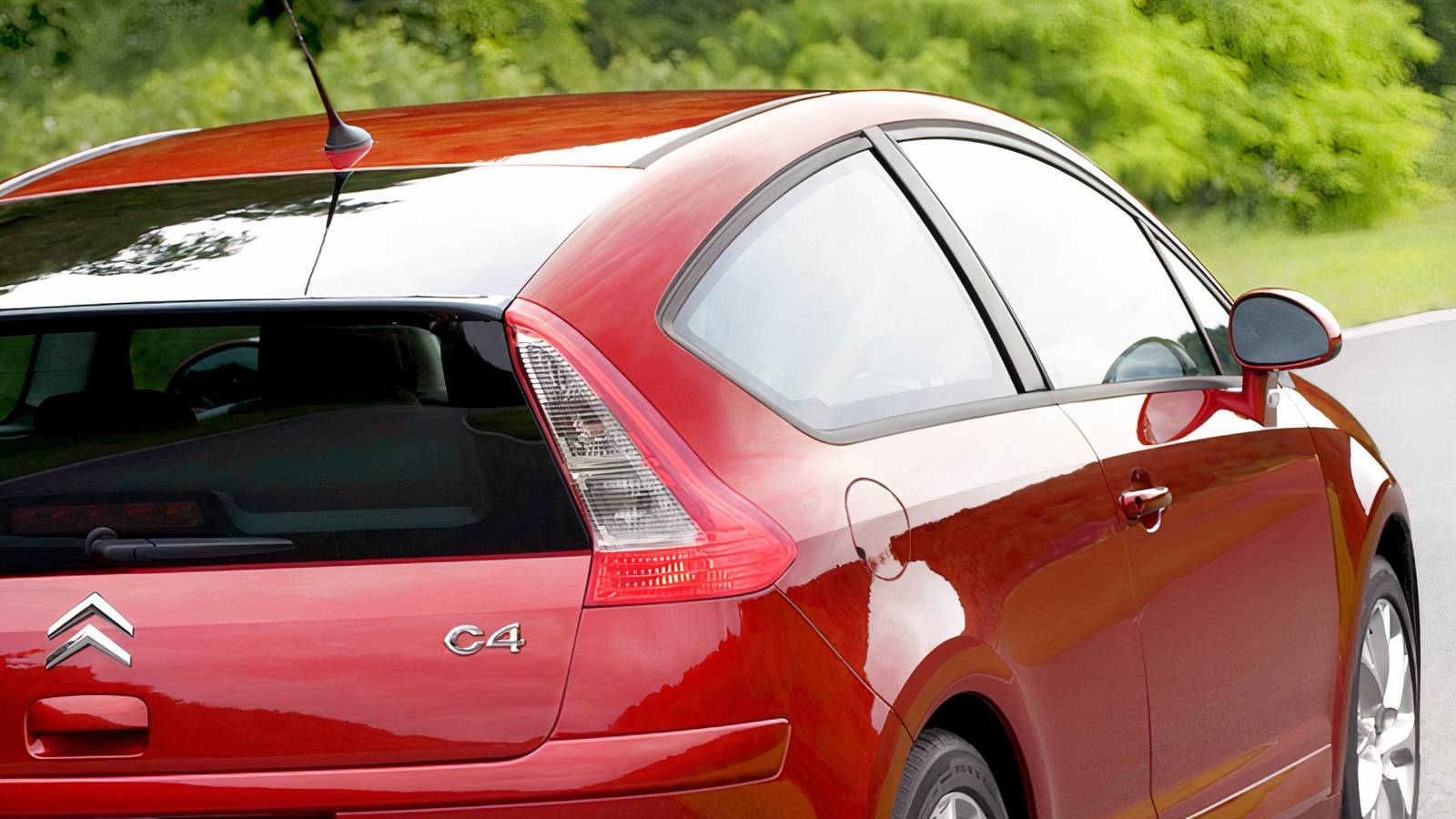 Drowsiness-Alert Systems Were Pioneered By This Unlikely French City Car