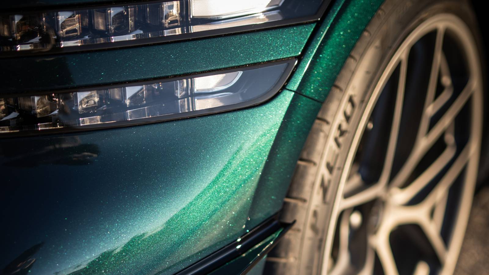 Genesis G90 Wingback Magma Concept Exterior Gallery