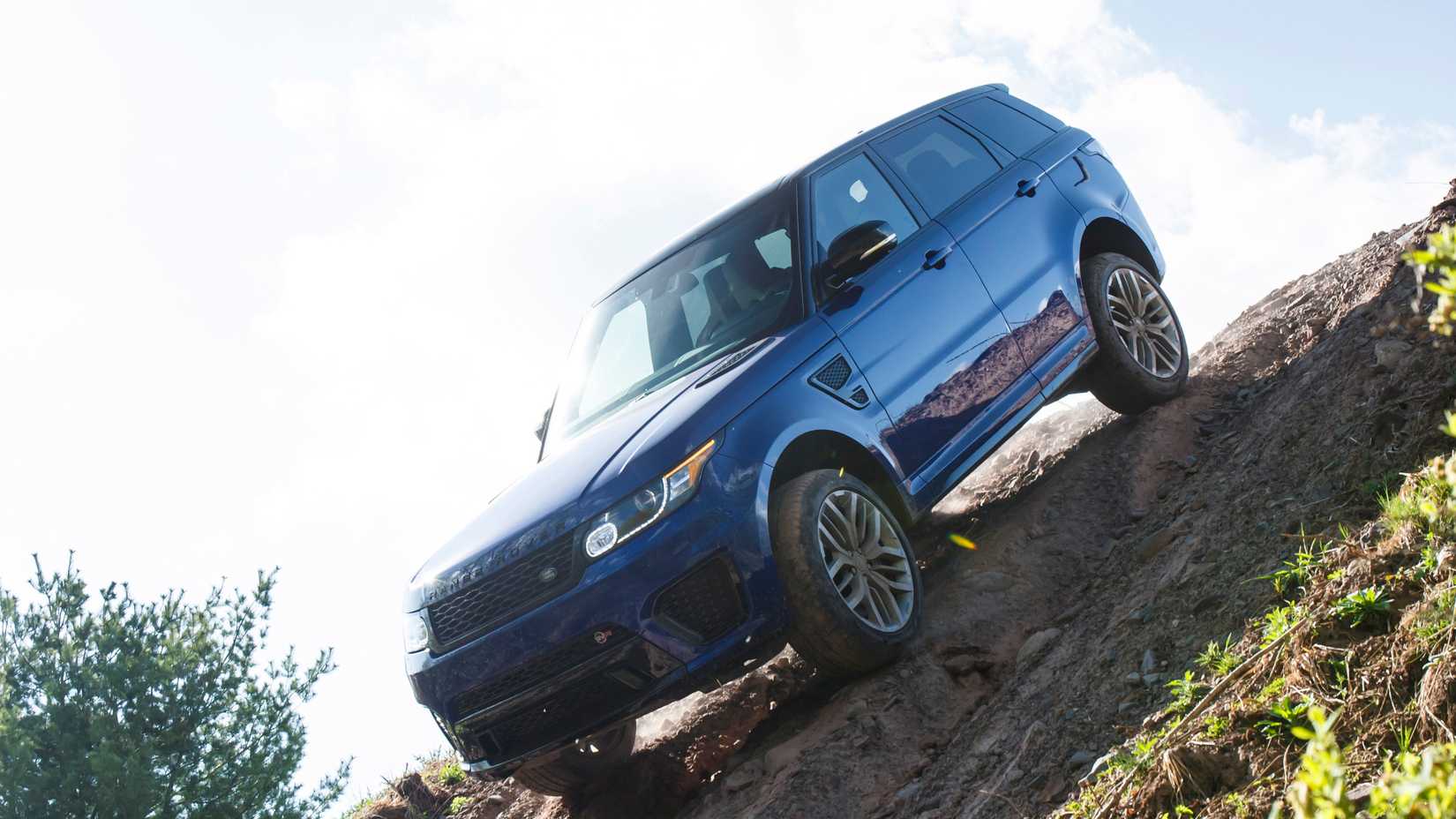 Range Rover Sport SVR: High-Performance Luxury SUV Now Under $50K