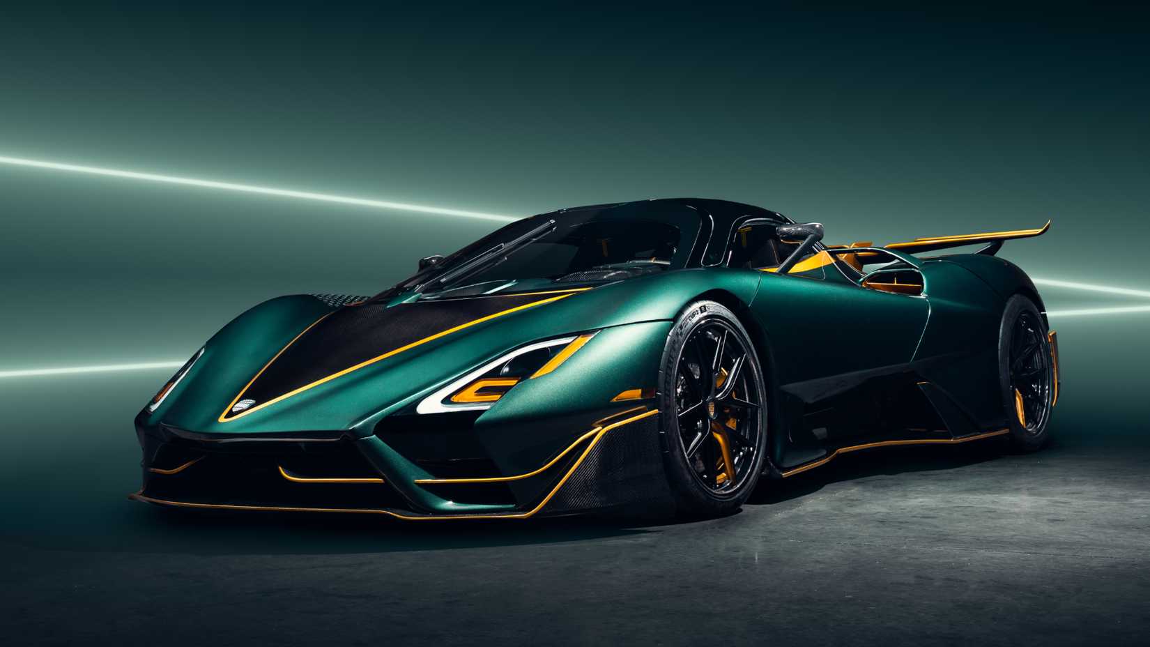 The 2,200-HP SSC Tuatara Aggressor Finally Reaches It First Customer