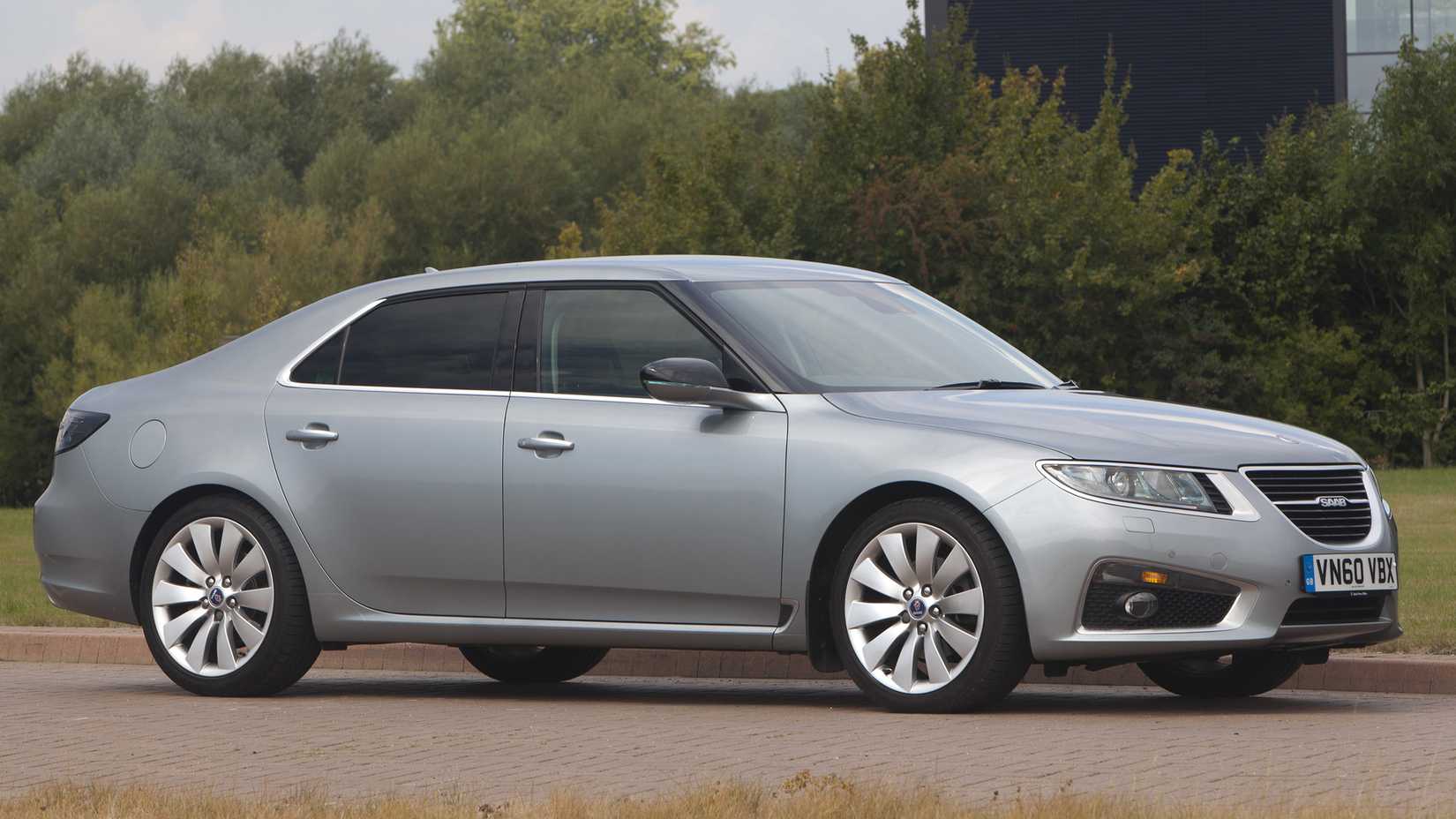 Saab 9-5: Swedish Brand's Final Car Is A Turbocharged Bargain Today
