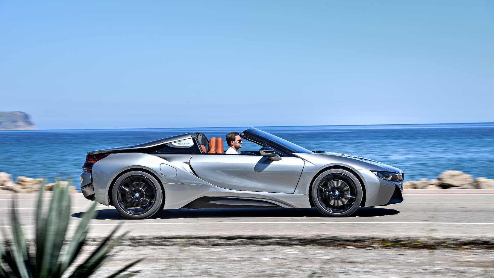 The BMW i8 Is A Surprisingly Affordable Technological Masterpiece