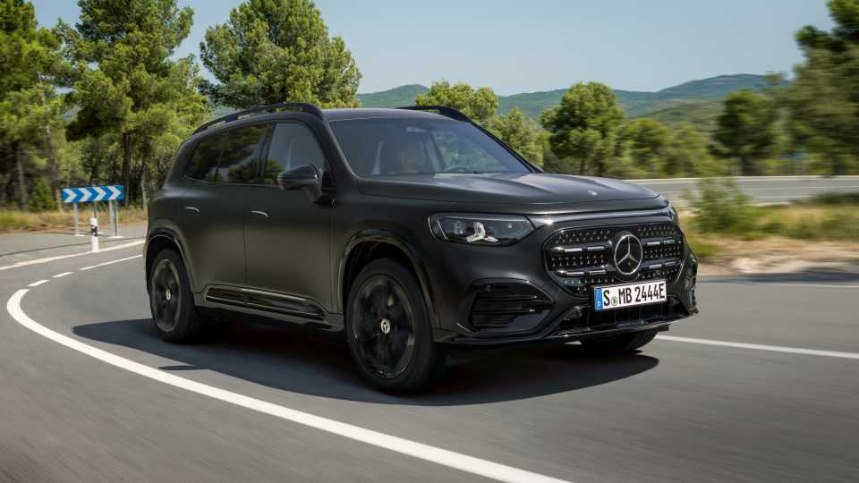 2027 Mercedes-Benz GLB Redesigned With Electric And Hybrid Power