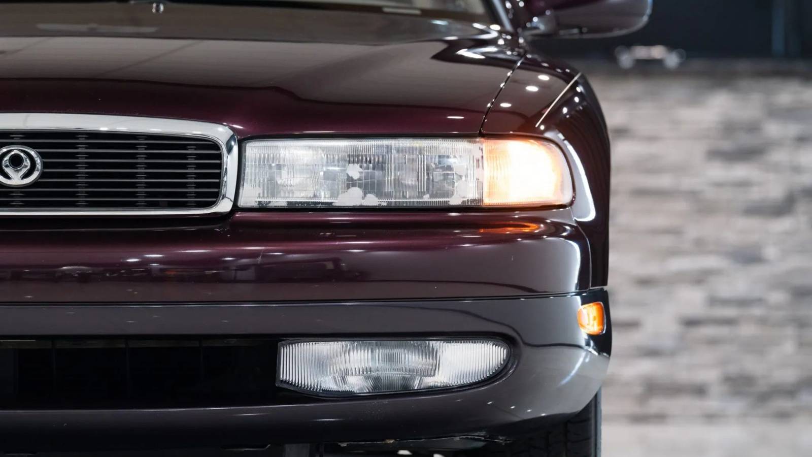 Mazda 929: The Overlooked Luxury Sedan of the 1990s