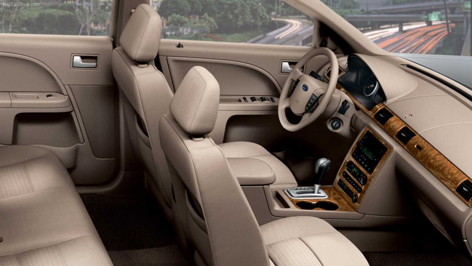The Ford Five Hundred Gave Buyers What They Supposedly Wanted