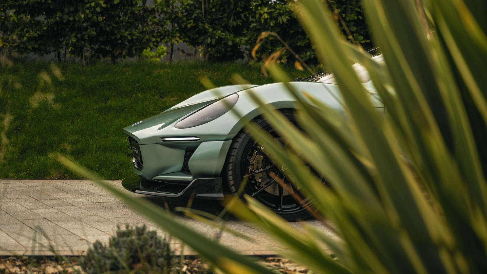 Caterham Project V: The Electric Roadster Lighter Than a GR86
