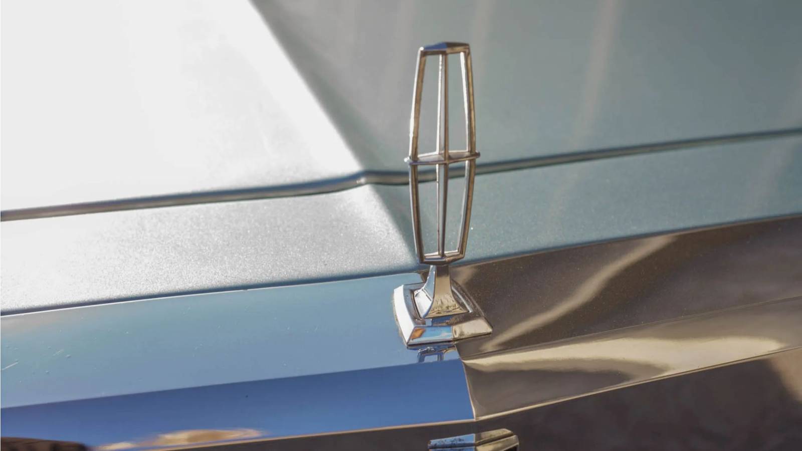 The Lincoln Versailles: A Cautionary Tale of Brand Stretching and Badge Engineering